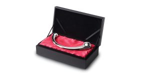njoy – Pure Wand. Deluxe stainless steel instruments of pleasure.