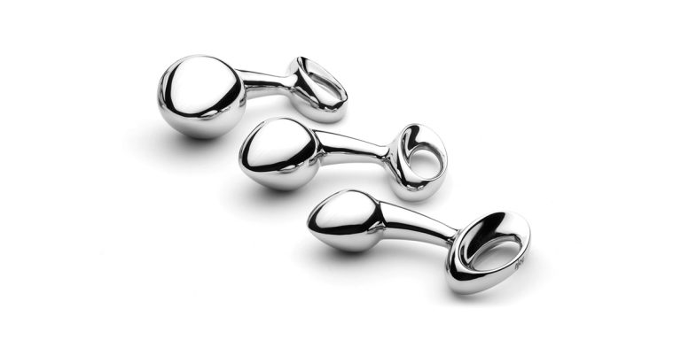 njoy's Pure Plug – Deluxe stainless steel instruments of pleasure